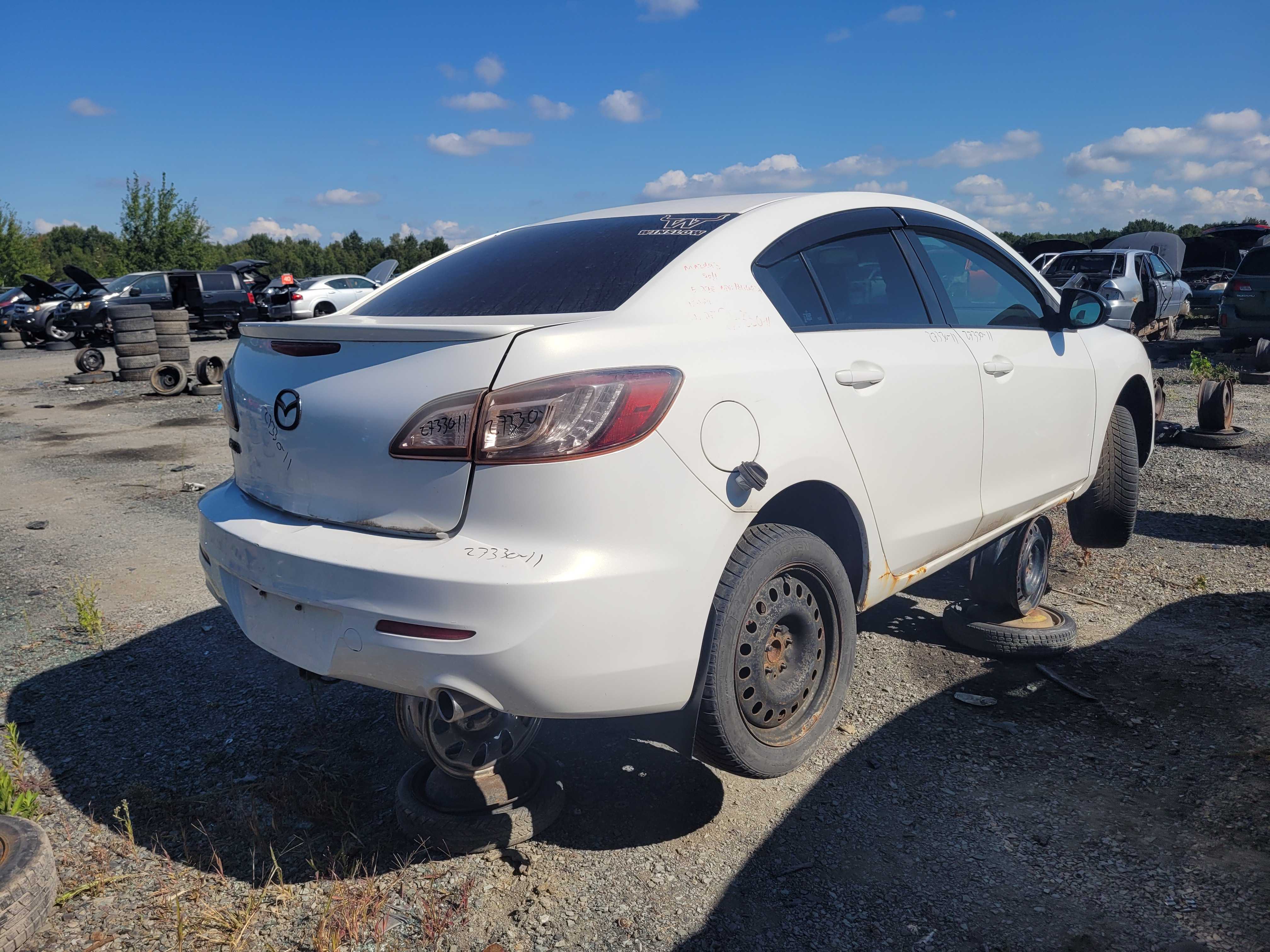 MAZDA MAZDA3 2011 Drummondville Kenny U Pull mazda-mazda3-2011-drummondville-kenny-u-pull
