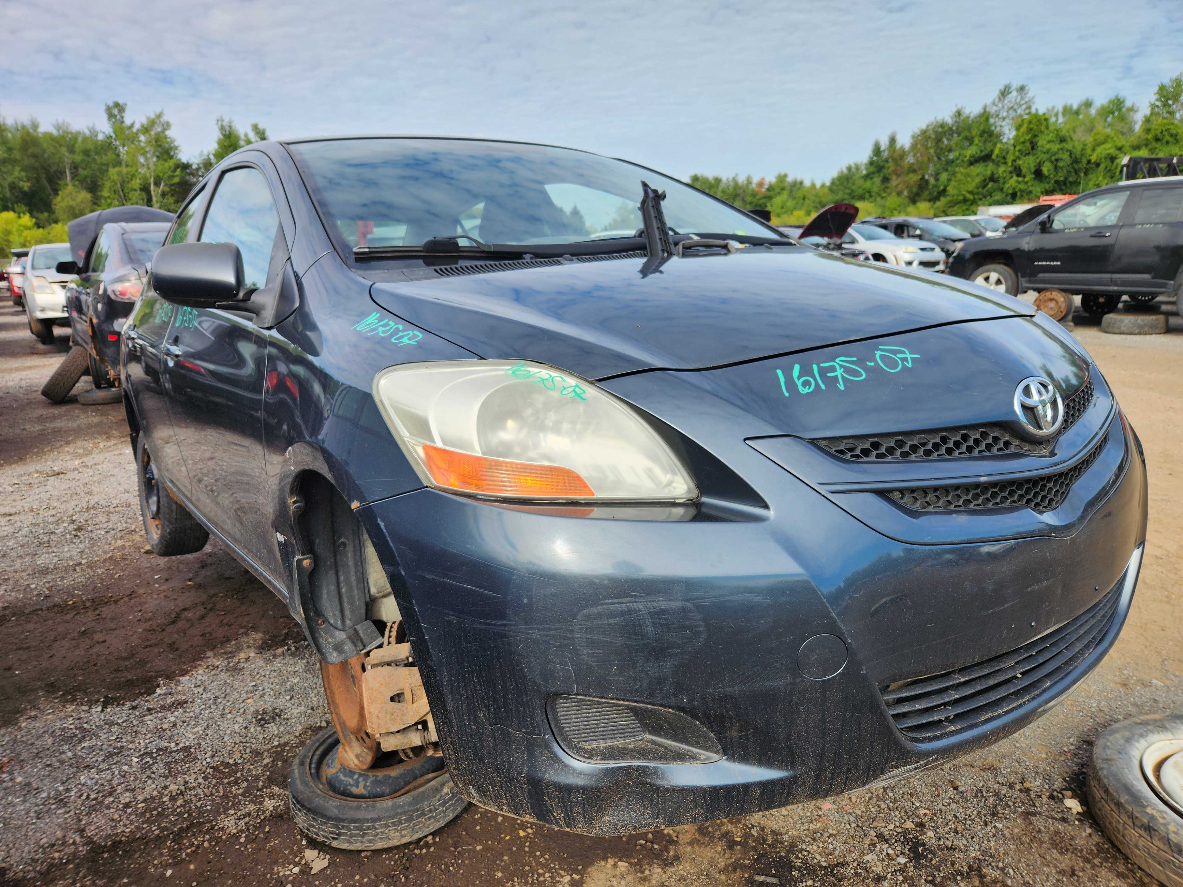 TOYOTA YARIS 2007 | St-Lazare | Kenny U-Pull