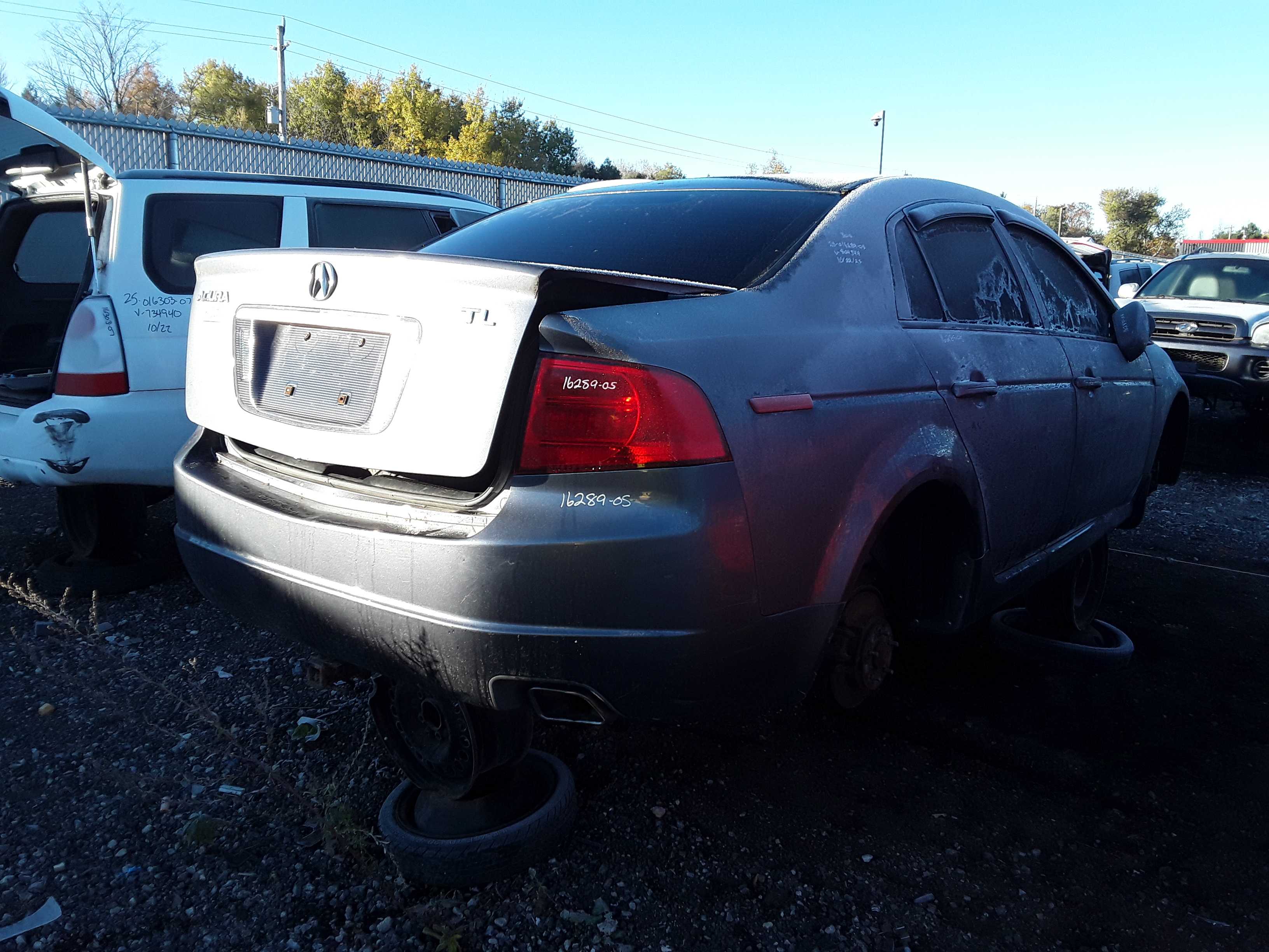 ACURA TL 2005 | Newmarket | Kenny U-Pull