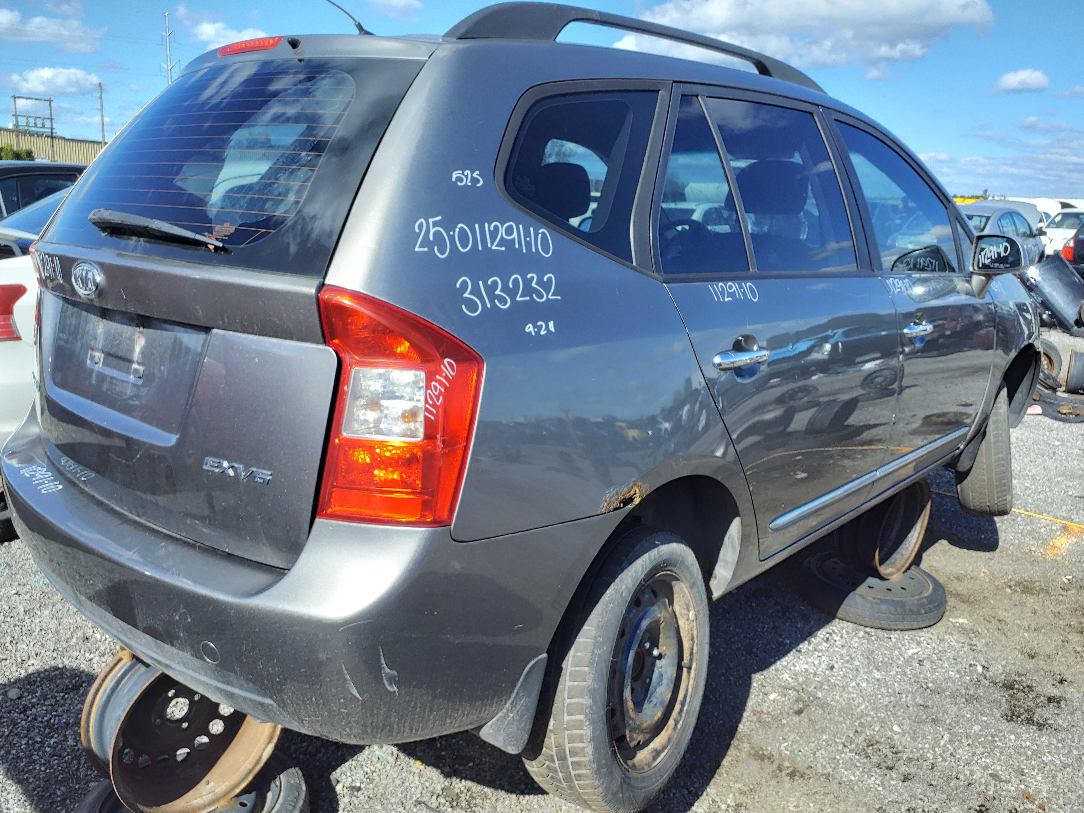 KIA RONDO 2010 | St-Catharines | Kenny U-Pull