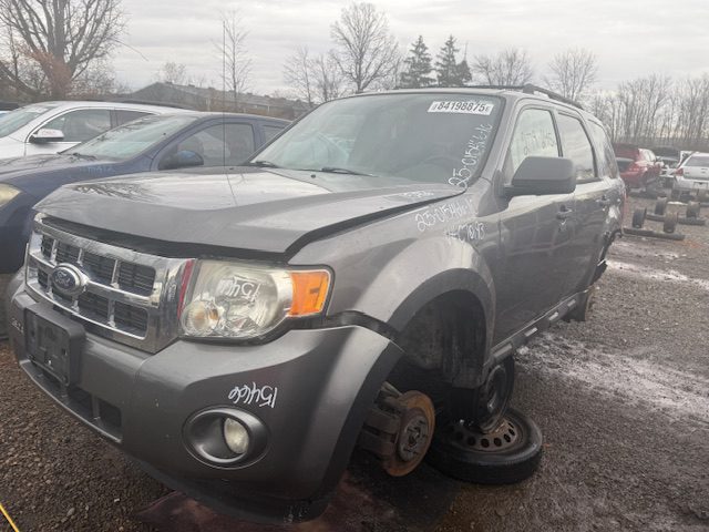 FORD ESCAPE 2010 | London | Kenny U-Pull