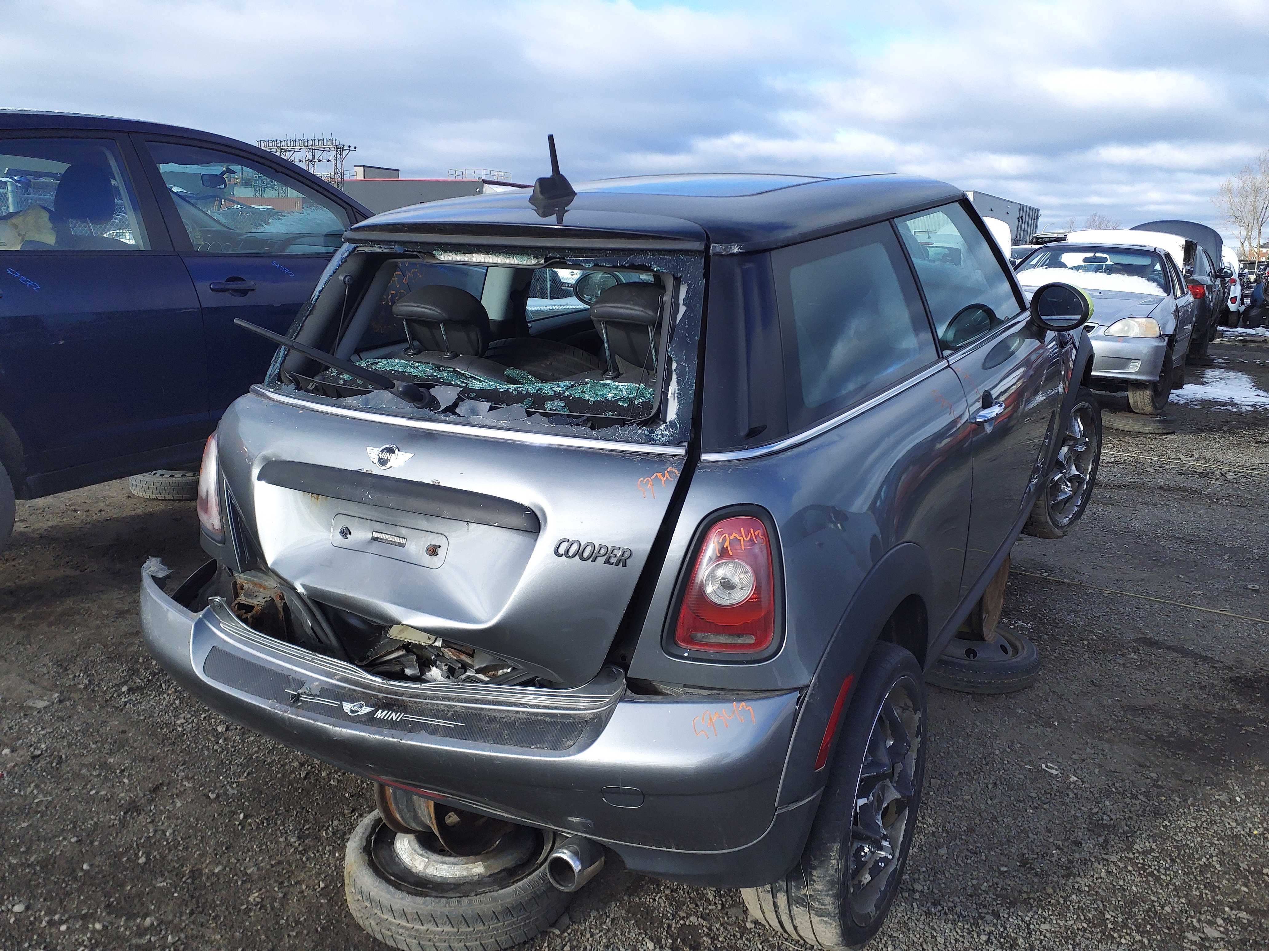 MINI COOPER 2010 | LaPrairie | Kenny U-Pull