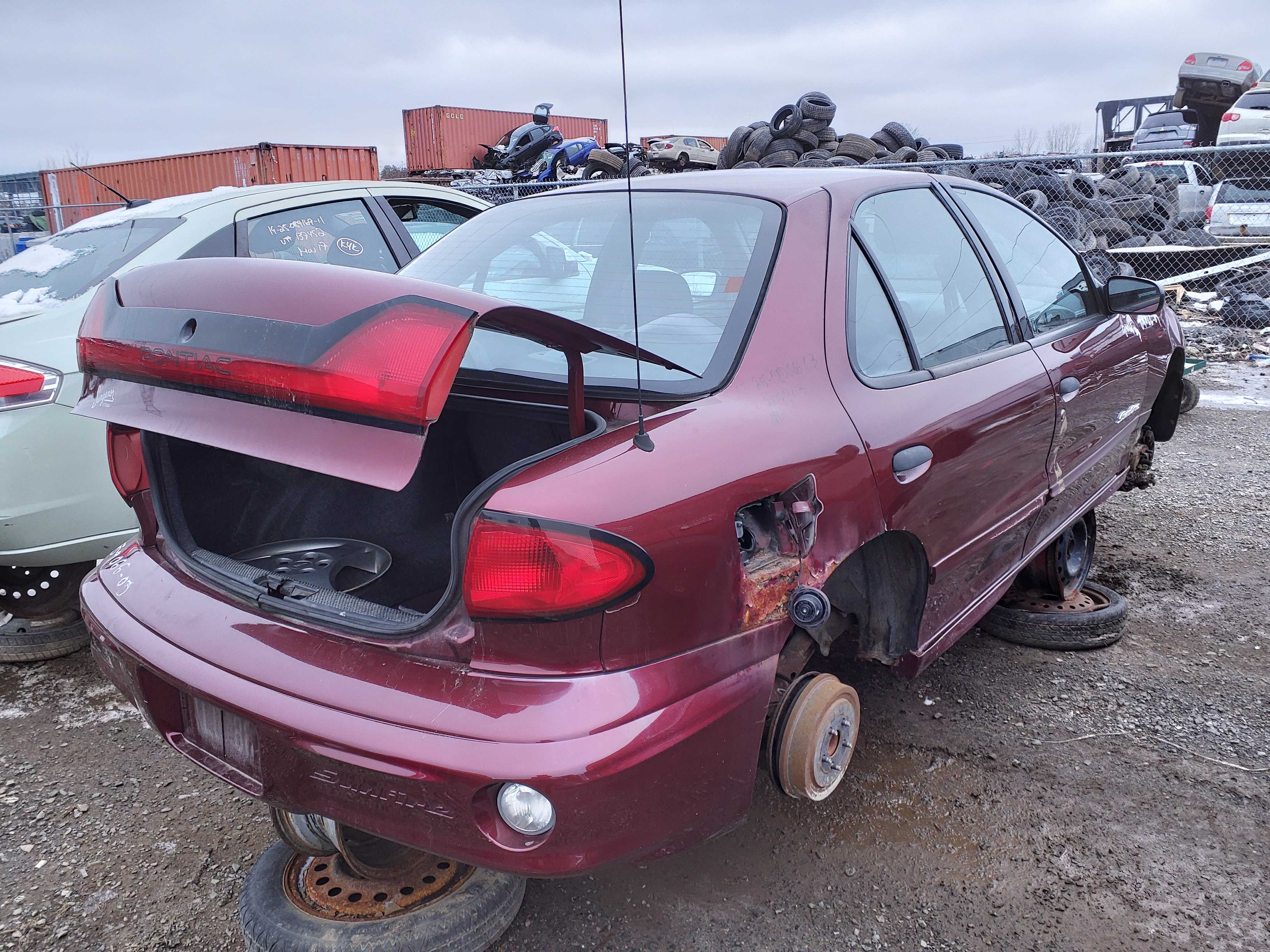 PONTIAC SUNFIRE 2003 | Ottawa | Kenny U-Pull