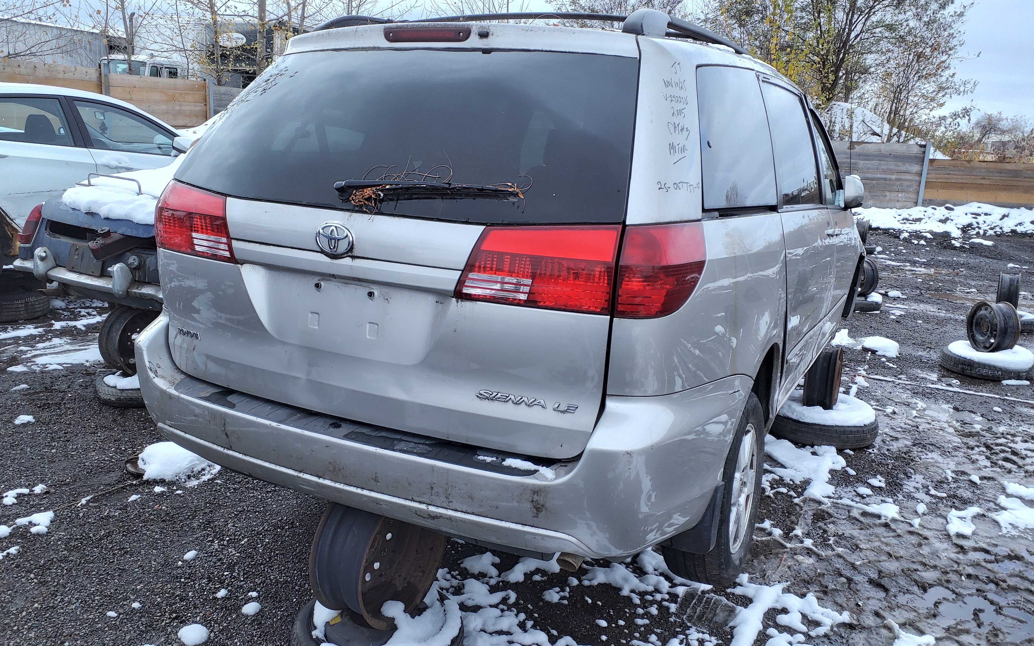 TOYOTA SIENNA 2005 | Ajax | Kenny U-Pull