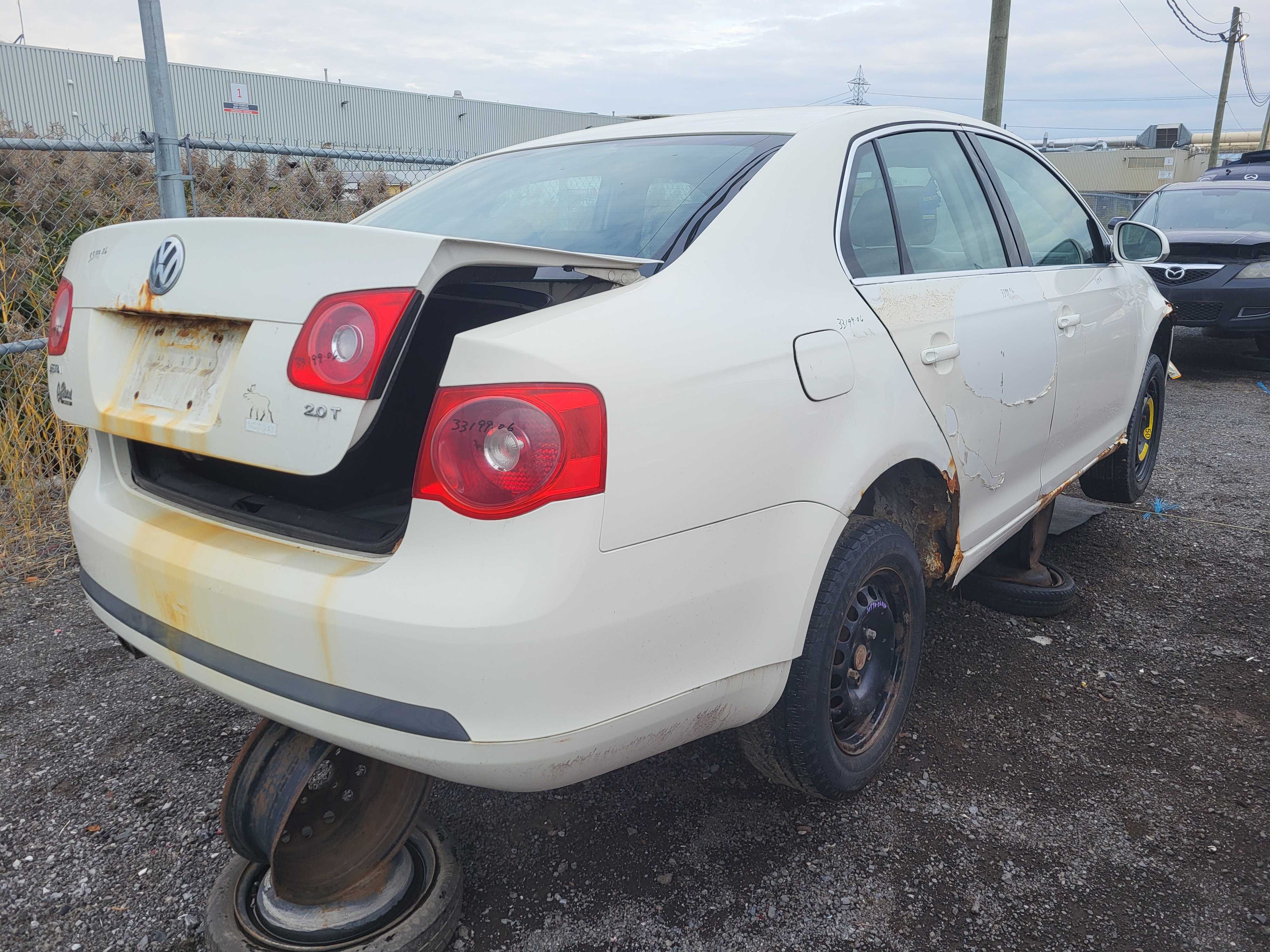 VOLKSWAGEN JETTA 2006 | Montreal | Kenny U-Pull