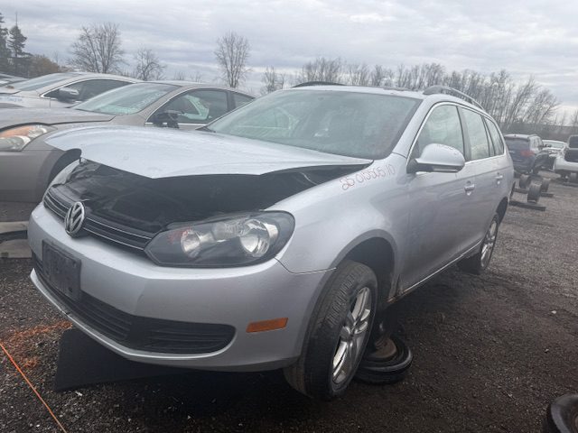 VOLKSWAGEN JETTA 2010 | London | Kenny U-Pull