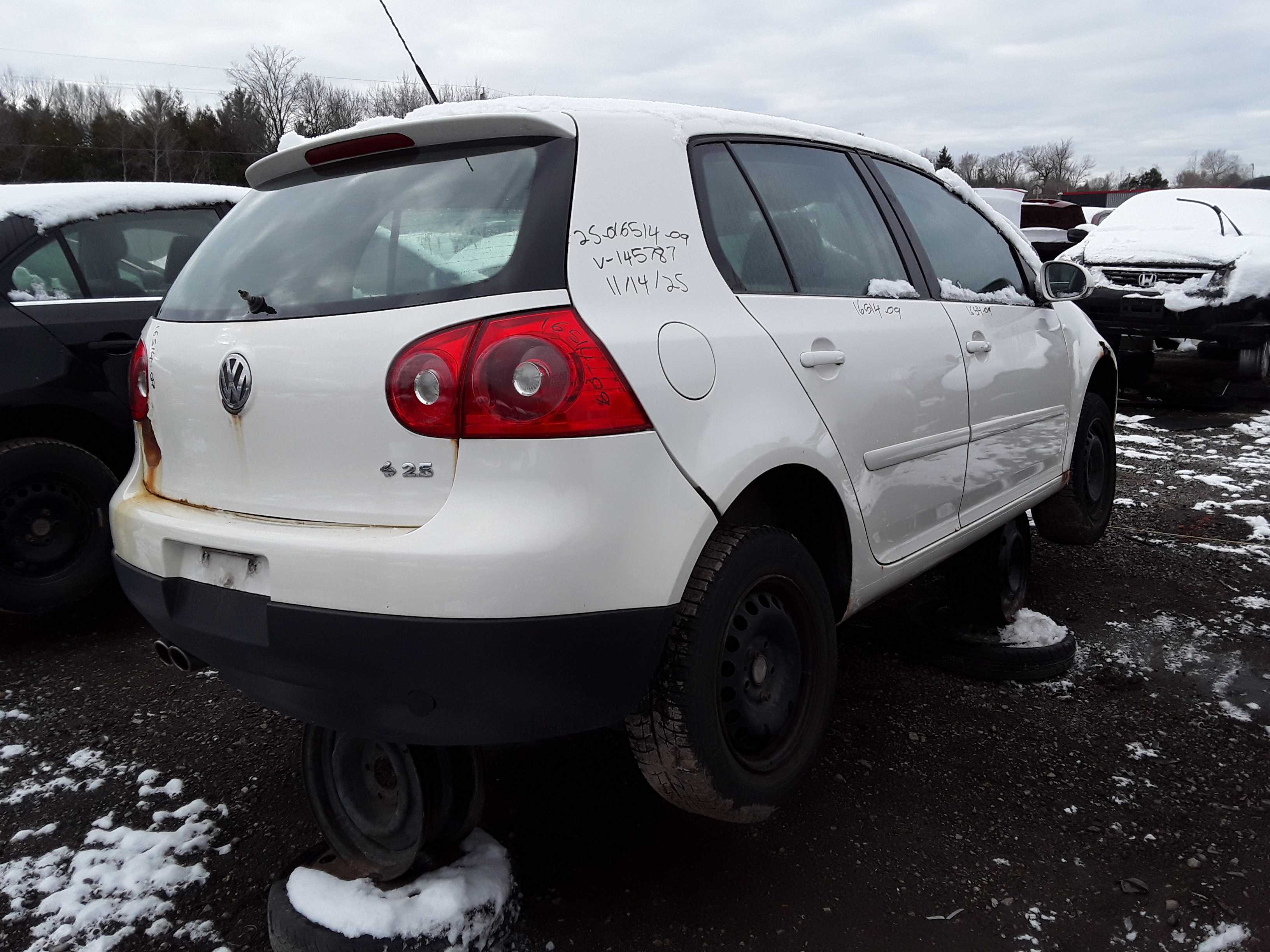 VOLKSWAGEN RABBIT 2009 | Newmarket | Kenny U-Pull
