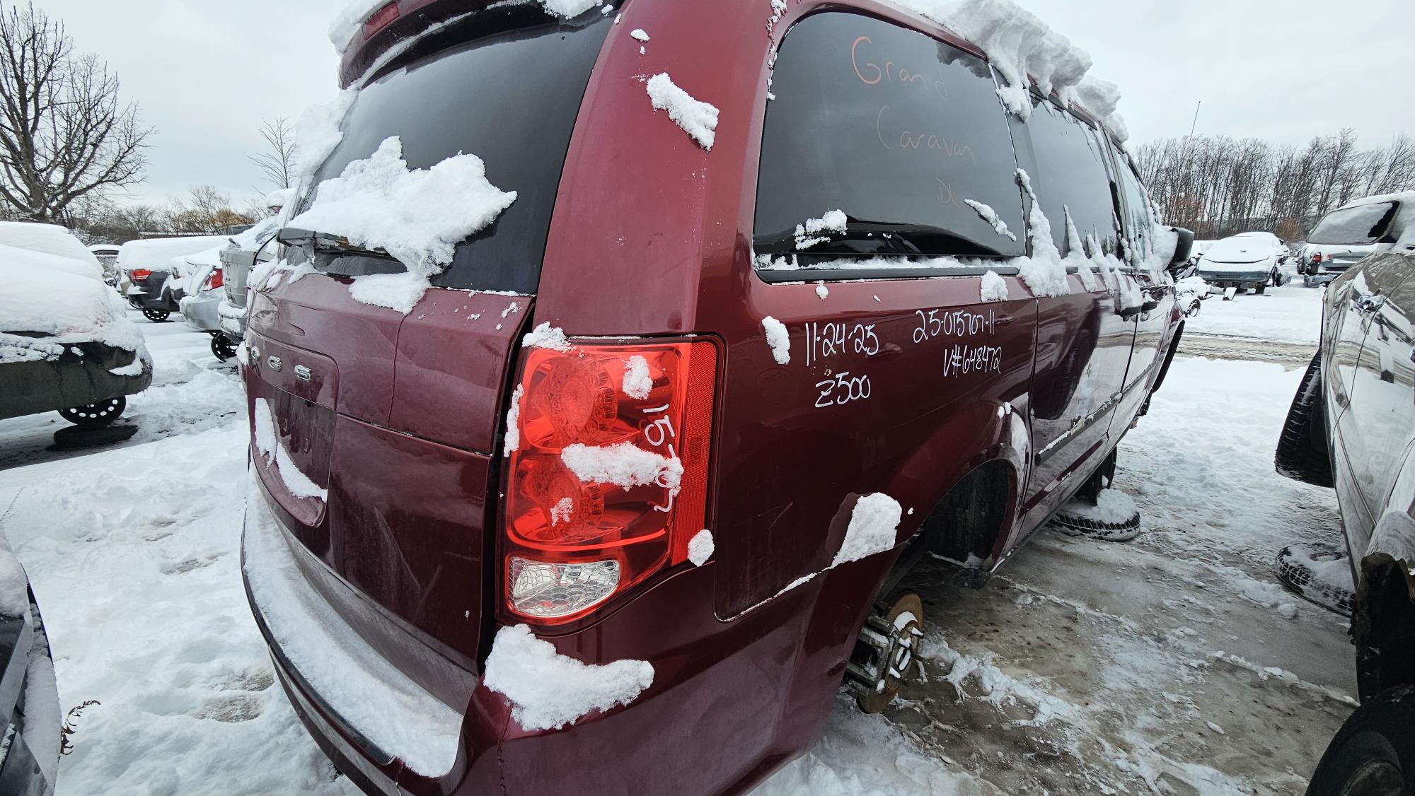 DODGE GRAND CARAVAN 2011 | London | Kenny U-Pull