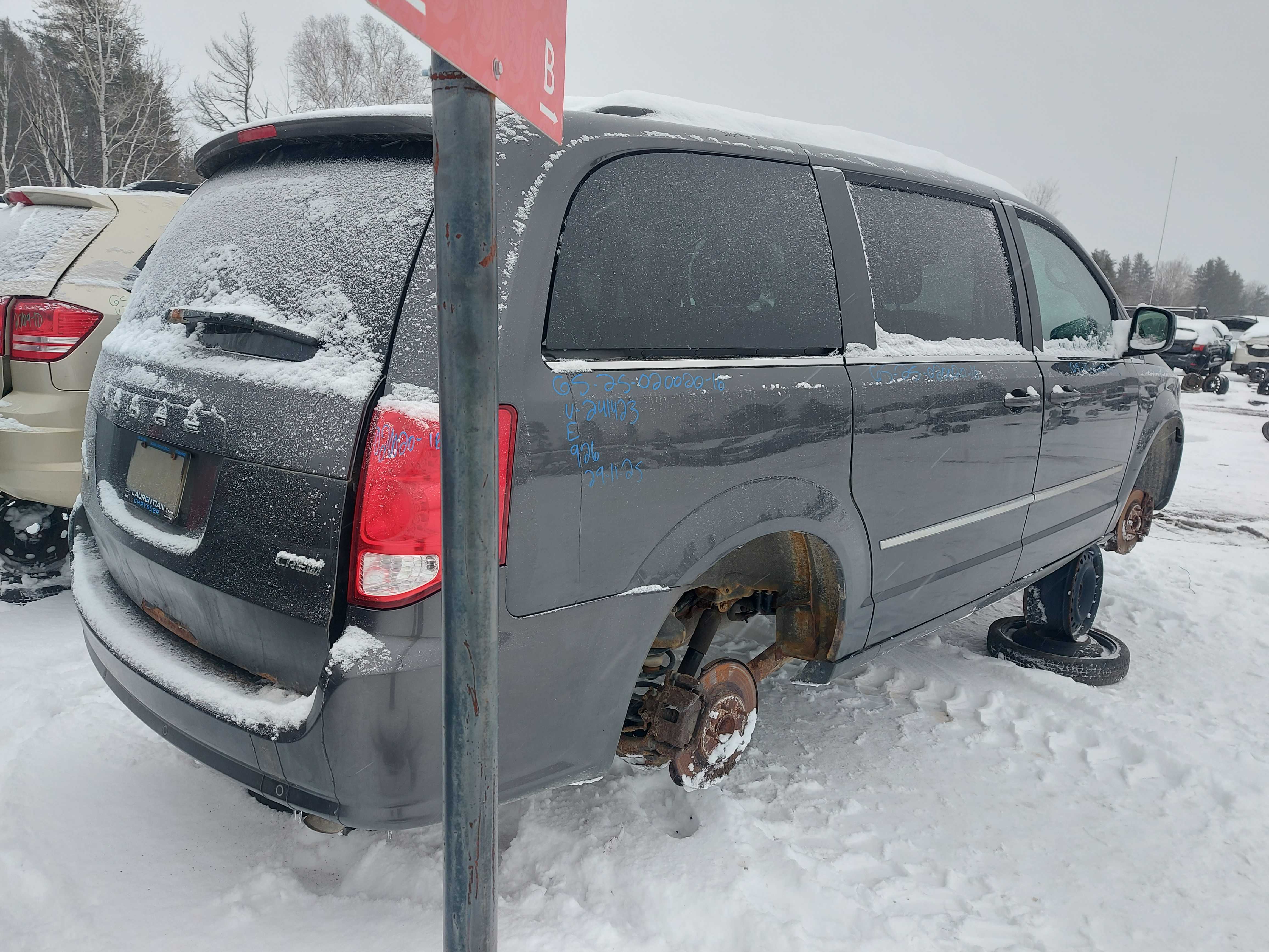 DODGE GRAND CARAVAN 2016 | Sudbury | Kenny U-Pull