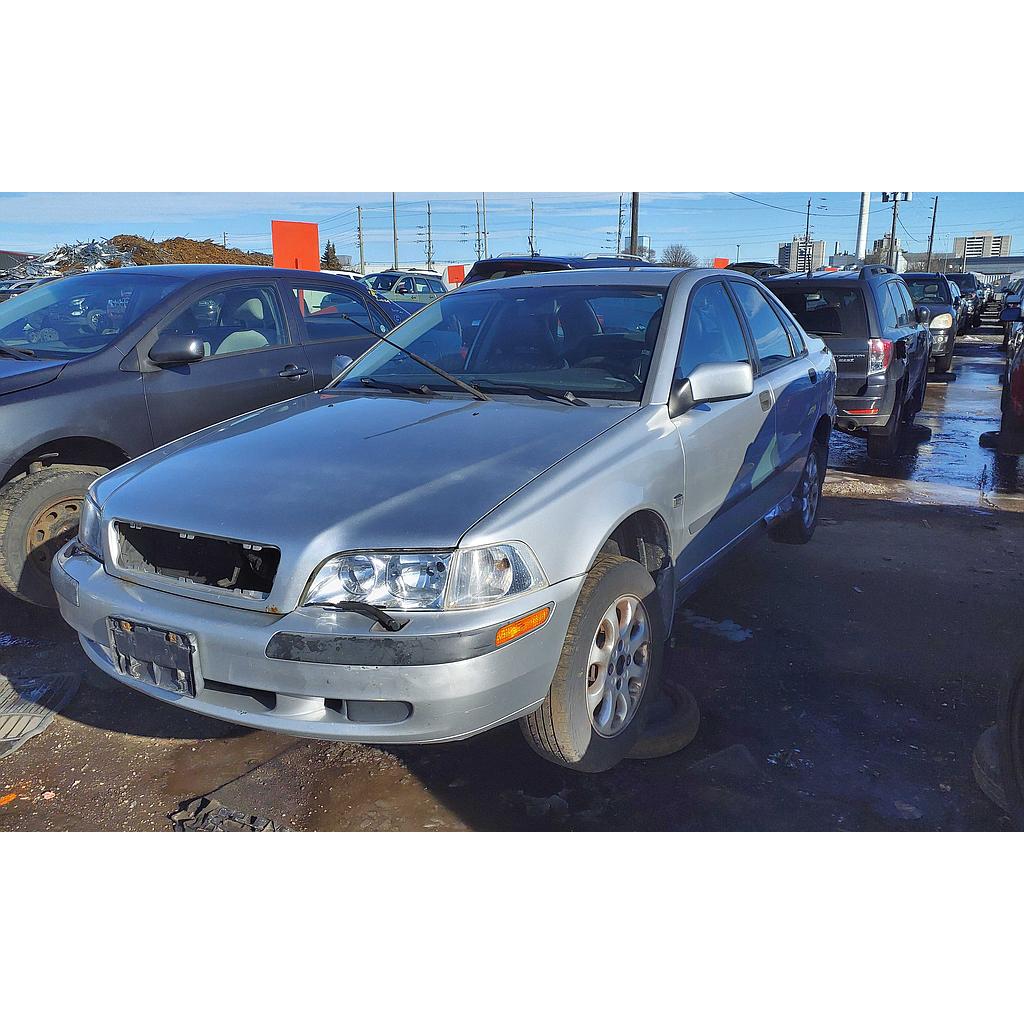 VOLVO S40 2001 | Ajax | Kenny U-Pull